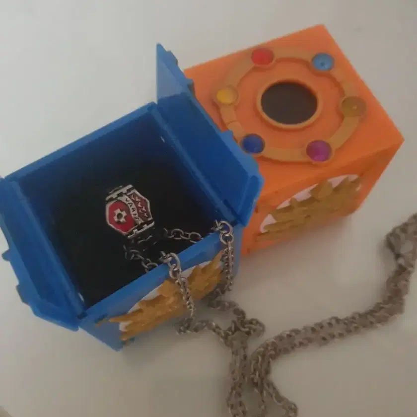 We are selling the Kagiri Bongo Box and the Varia Ring! #가히리,#애니,#가정교사 ...