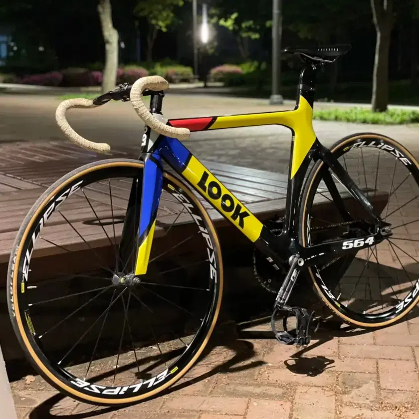 LOOK | look LOOK LOOK 564 sells #트랙차,#픽시,#완차,#도스노벤타,#엔진11 on Bunjang ...