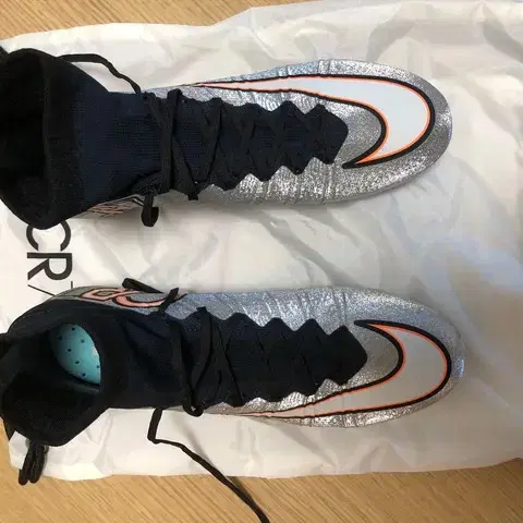 NIKE Merchandise (Cards, Signed Balls, Etc.) on Bunjang with safe ...