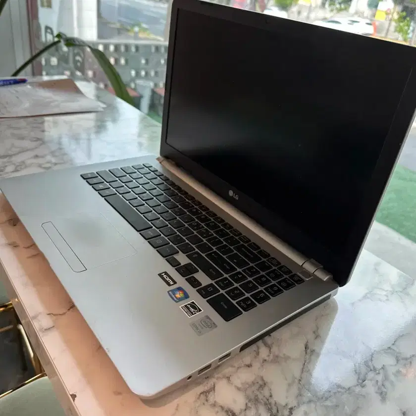 LG Laptop/Netbook 울트라북,그램,lg,노트북,lg노트북 on Bunjang Global Site.