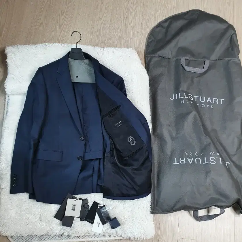 JILLSTUART | 질스튜어트 Gilles Stewart New York yeoreum full set of suits ...
