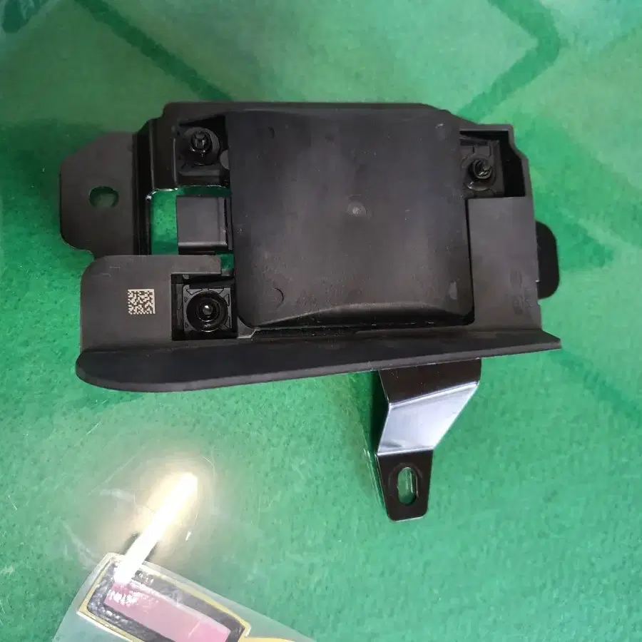 GENESIS Car Part 95811b170 on Bunjang with safe global shipping.