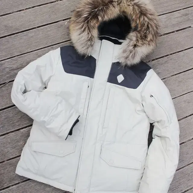 Kolon Zuu Short Down Jacket, Size 85 #코오롱패딩85,#숏패딩85,#패딩85 on Bunjang ...