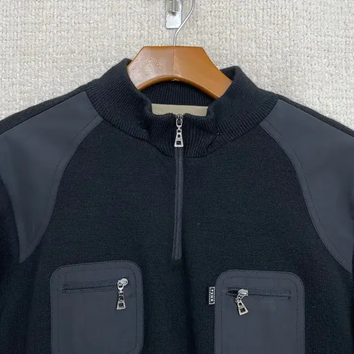 Sweatshirt PING,핑골프반집업 on Bunjang with safe global shipping.