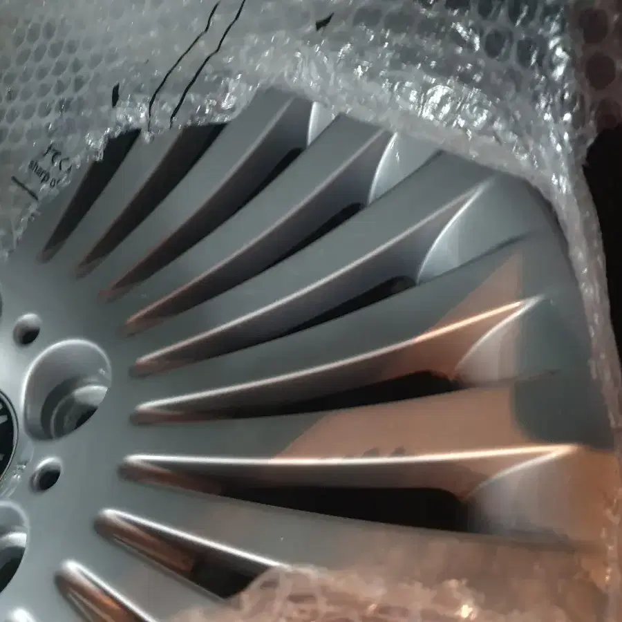 Tire/Wheel e66,750li,터빈휠,19인치,복원 on Bunjang with safe global shipping.