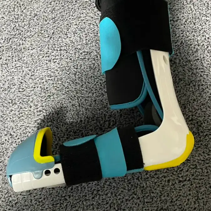 Leg Cast Brace Vahn Cast Velcro M Size #깁스 on Bunjang Global Site.