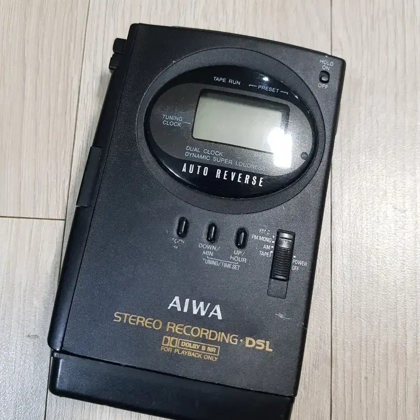 아이와 HS-J303 카세트 워크맨 부품용/수리용/수집용 #아이와카세트,#카세트,#워크맨,#아이와워크맨 on Bunjang Global Site.