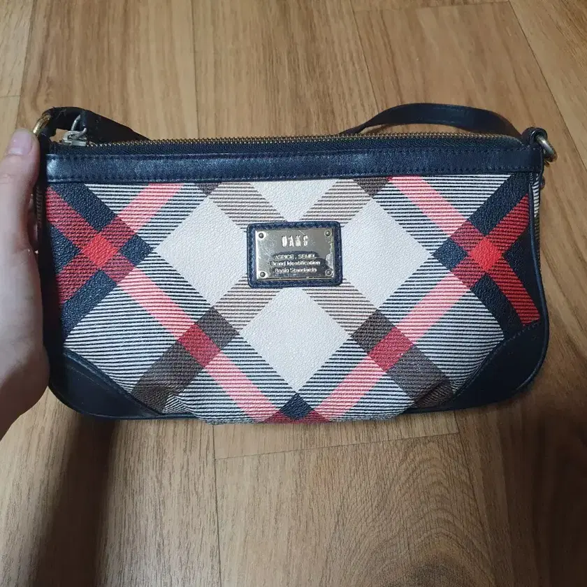 DAKS | 닥스 Dax Bag #손가방,#미니백,#가방,#토드백 on Bunjang Global Site.