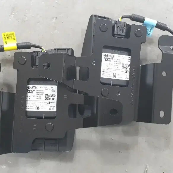 싼타페 TM BCW 후측방 레이더 팝니다 on Bunjang Global Site.