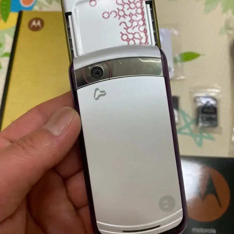 MOTOROLA General Phone (Feature Phone) SK3G폰,모토로라ve70,올드폰,모토로라칵테일,피쳐폰 on Bunjang with safe ...