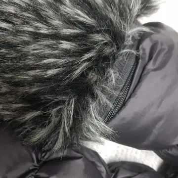 Padded Jacket/Coat [object Object] on Bunjang Global Site.