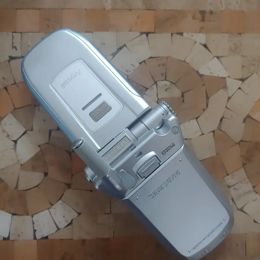 General Phone (Feature Phone) 올드폰,흑백폰,레어폰,구형폰 on Bunjang with safe global shipping.