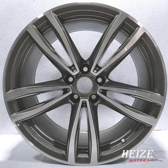 Tire/Wheel BMW,BMW중고휠,BMW7시리즈,7시리즈휠,730D중고휠 on Bunjang Global Site.