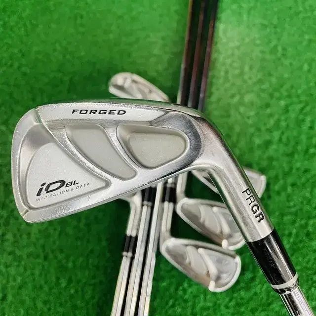 PRGR Golf Ball PRGR,ID-BL아이언,PRGR아이언,ID아이언,남자아이언 on Bunjang Global Site.