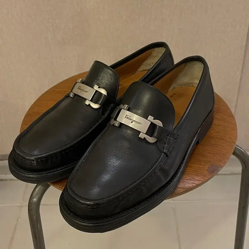 FERRAGAMO | 페라가모 Ferragamo Gancini loafers #275mm,#Ferragamo,#페라가모,#US9.5 on Bunjang Global Site.