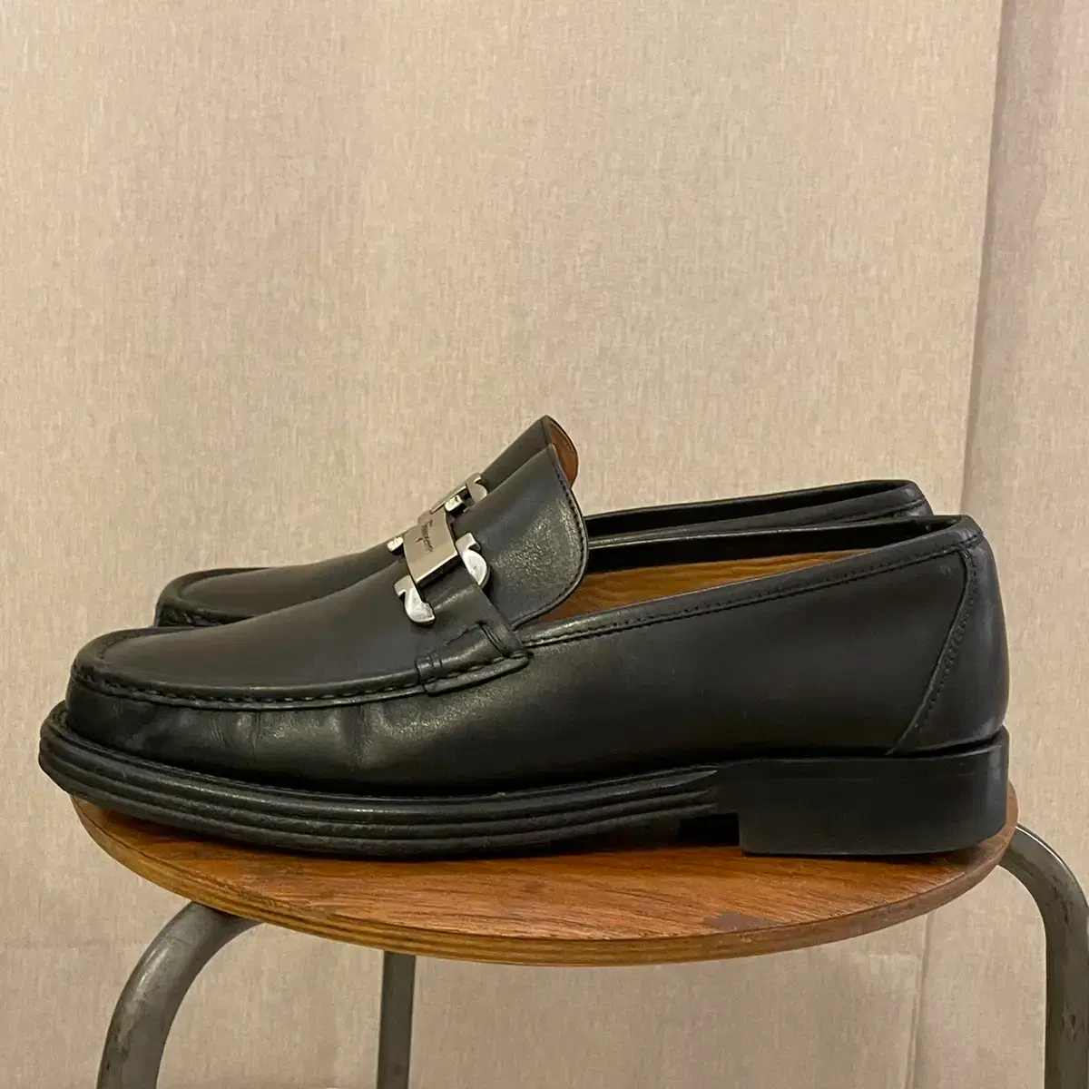 FERRAGAMO Others (Men's Shoes) 275mm,Ferragamo,페라가모,US9.5 on Bunjang Global Site.
