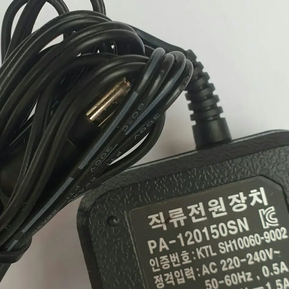 Cables/Chargers/Peripheral Devices on Bunjang with safe global shipping.