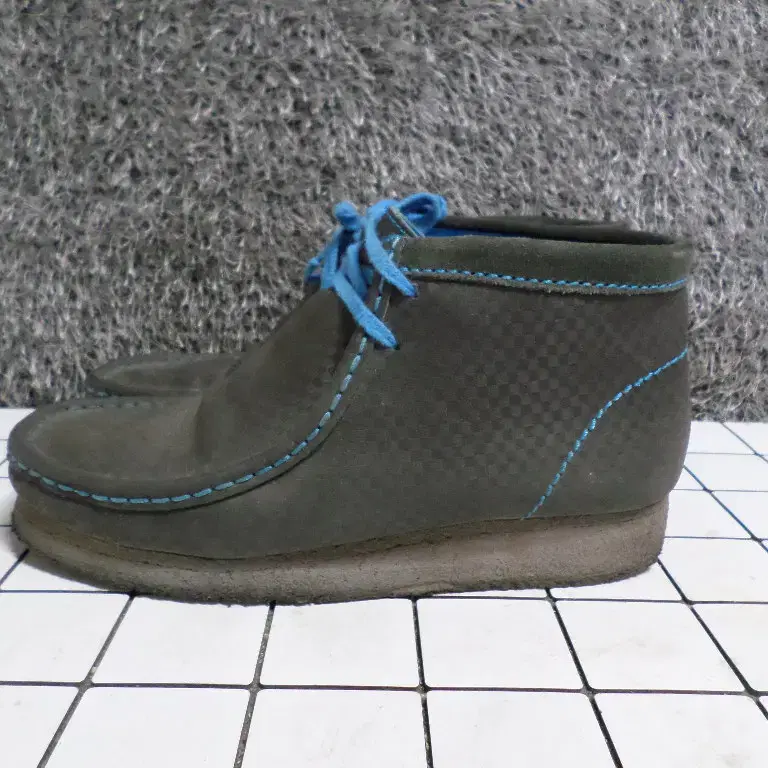 CLARKS Shoes on Bunjang Global Site.