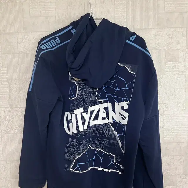 DIOR Soccer Clothing/Miscellaneous Goods 후드티,맨시티,맨체스터시티,펩,대머리 on ...