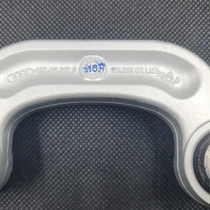 AUDI | 아우디 Audi C6 Genuine Stabilizer Link 4E0411317F #아우디,#활대링크,#정품 on ...
