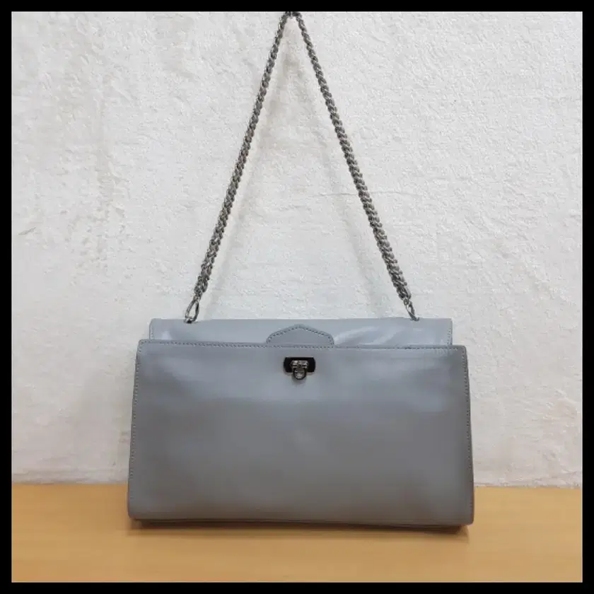Genuine Andiata Bags Women's Leather Chain Shoulder Bags Tote Chain ...