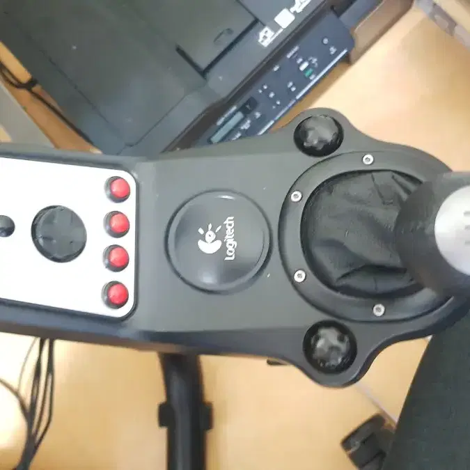 LOGITECH | 로지텍 로지텍 g28 거치대 및 풀셋 #g27,#로지텍,#레이싱휠 on Bunjang Global Site.