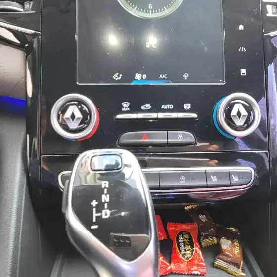 SM6, QM6 air conditioner epoxy sticker #르노,#qm6,#sm6,#xm3 on Bunjang Global Site.