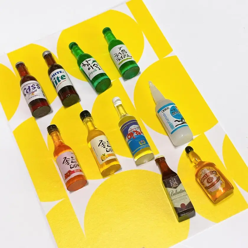 Krox Jibitsu Set Shochu Beer Sake Snacks Ramen Cola Bread Coffee Cake ...