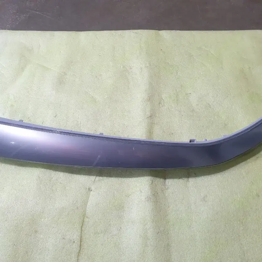 IONIQ 5 4-pin LED front auxiliary lamp hidden light driver's seat ...