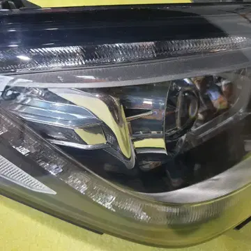 Car Part g80,hid,헤드라이트,조수석,케이스 on Bunjang Global Site.