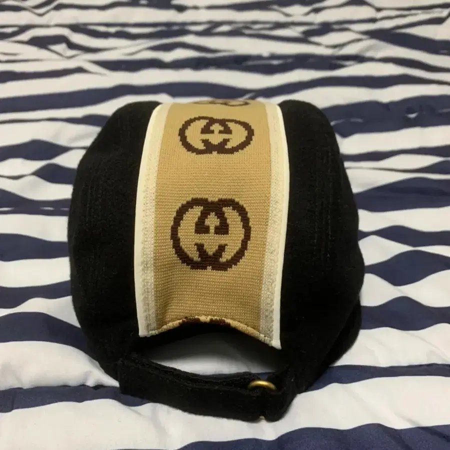 GUCCI Ball Cap 구찌,구찌볼캡,명품볼캡,구찌모자,명품모자 on Bunjang with safe global shipping.