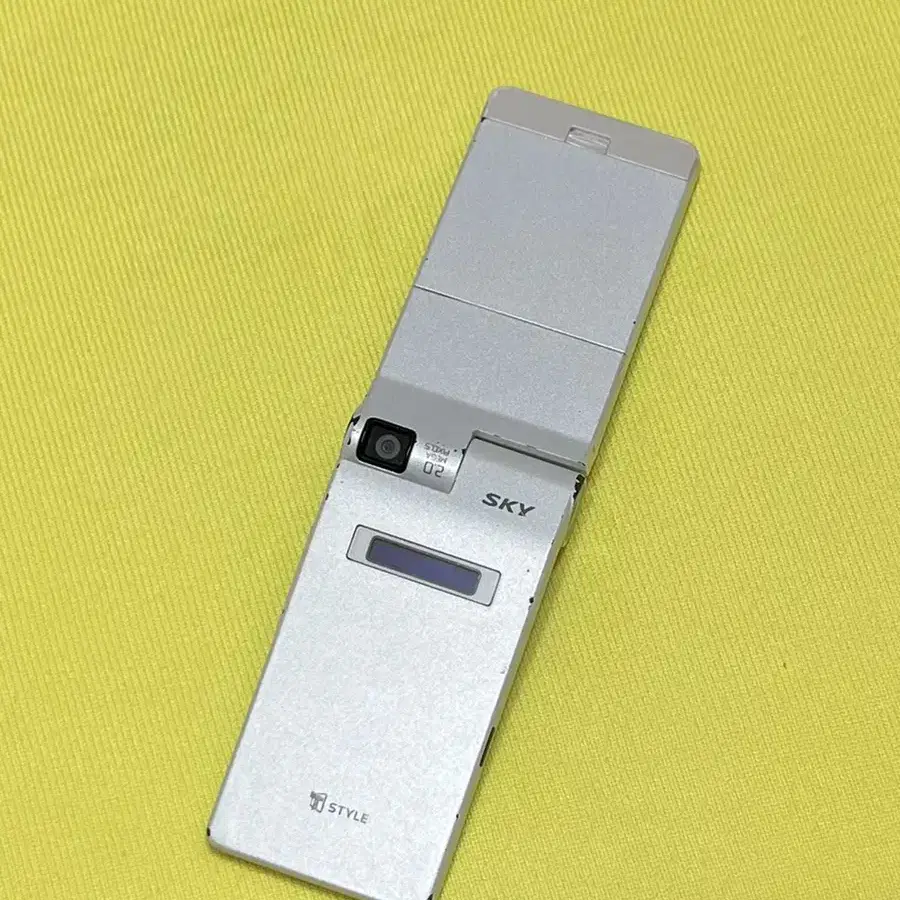 General Phone (Feature Phone) 올드폰,스카이im-u17,im-u170,메탈슬림폰,구형폰 on ...