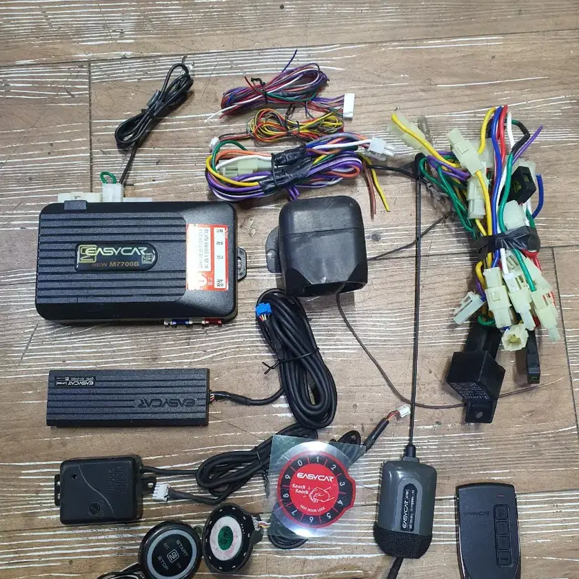 Vehicle/Tuning Supplies 이지카,770b,스타트버튼,원격시동경보기,경보기 on Bunjang Global Site.