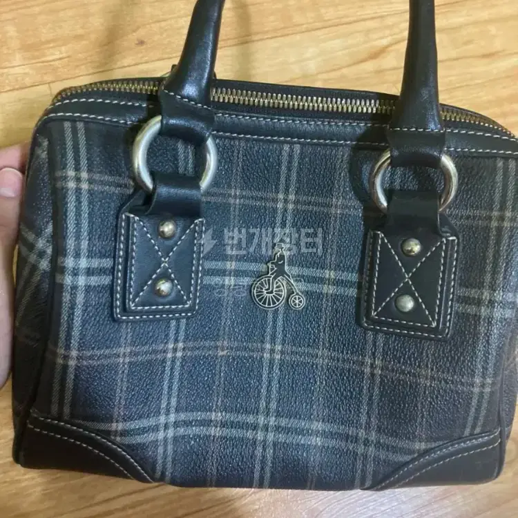 BEANPOLE | 빈폴 Bean Pole handbag #빈폴,#핸드백 on Bunjang Global Site.