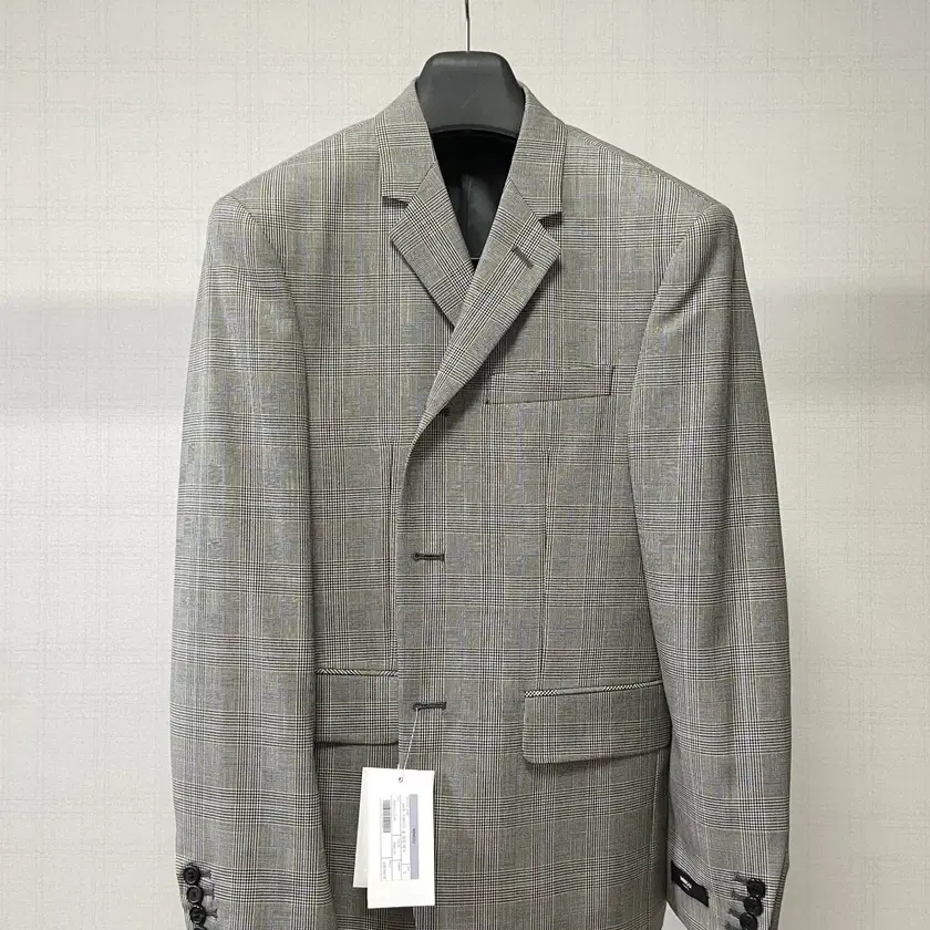 MNGU | 엠엔지유 [S]MNGU 3-button wool blazer New #MNGU,#쓰리버튼,#체크블레이저on Bunjang Global Site.
