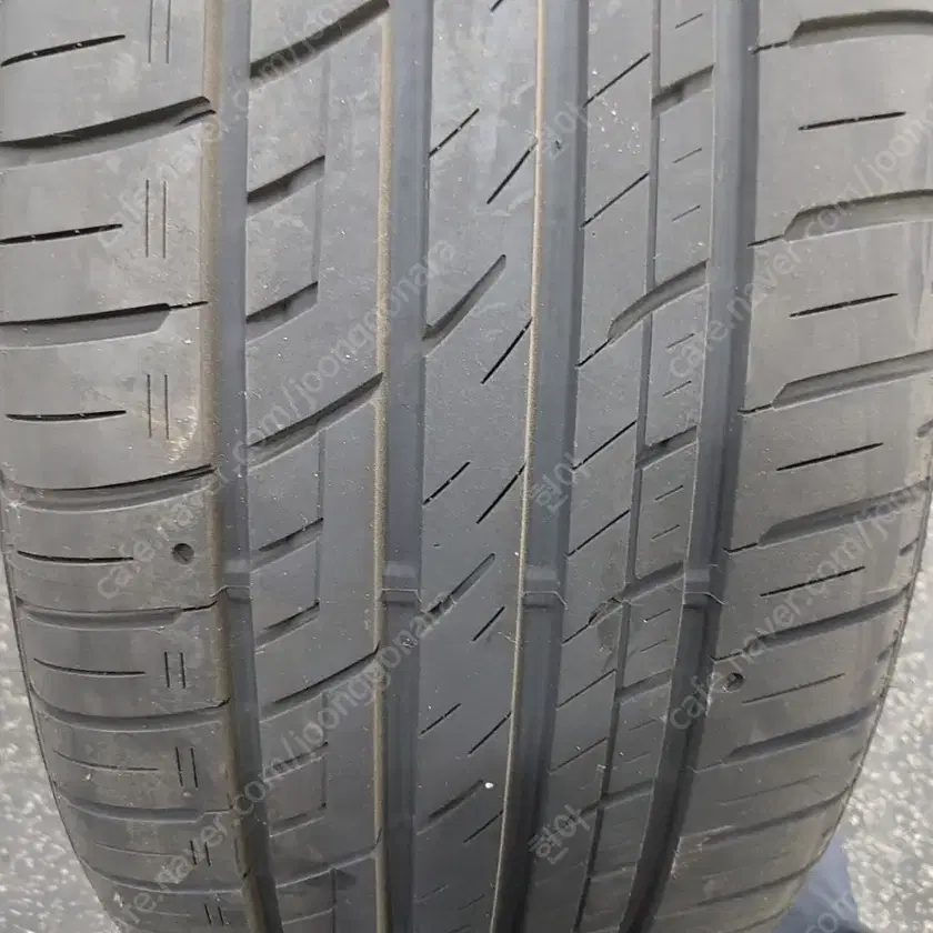 Tire/Wheel 타이어,275,35,18 on Bunjang Global Site.
