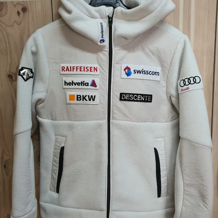 , Descente Children's Swiss Ski Fleece! #데쌍트,#후리스,#아동점퍼,#아동자켓,#데쌍트후리스 ...