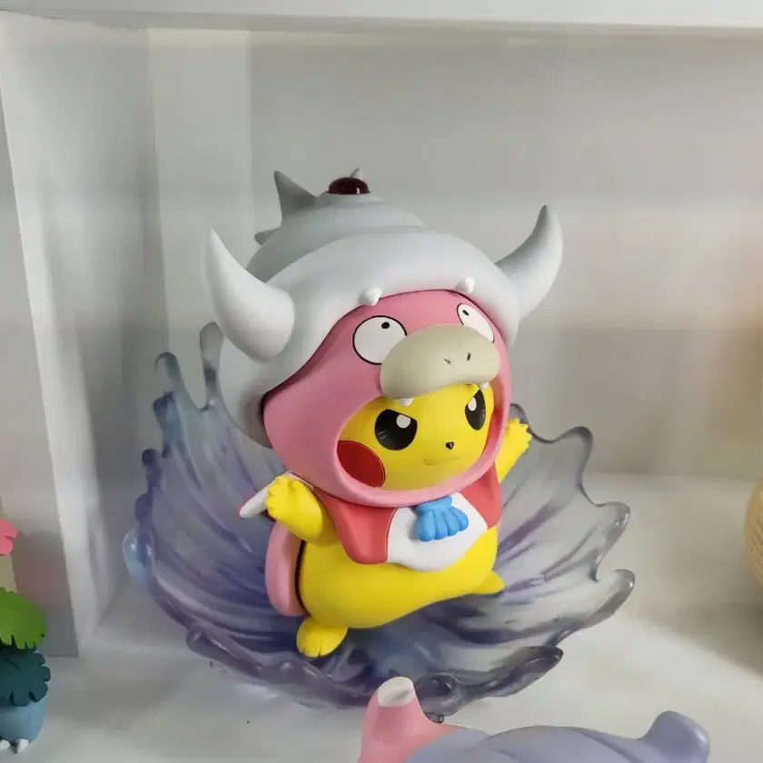 POKÉMON | 포켓몬스터 I'm selling a Yadoking Pikachu Resin Figure (Yadon ...