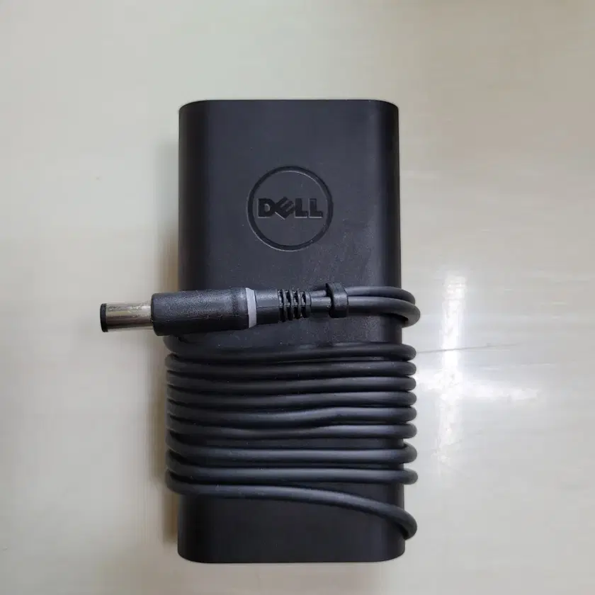 Cables/Chargers/Peripheral Devices on Bunjang Global Site.