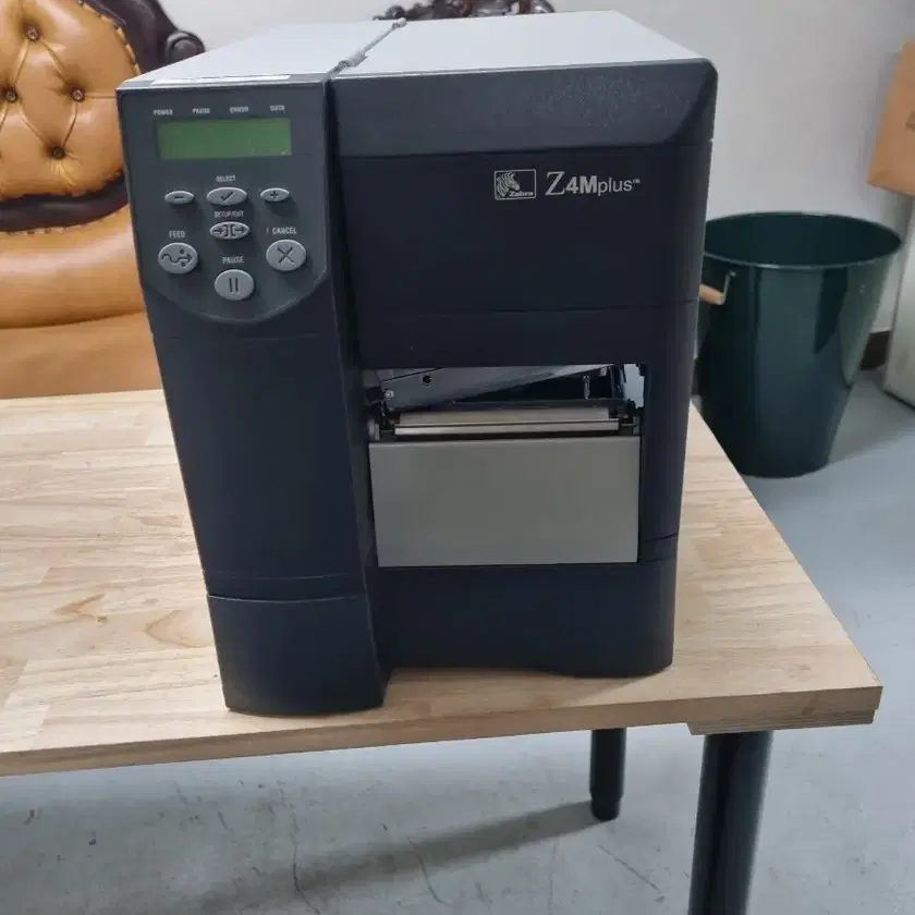 Zebra label printer(Z4M PLUS) sell #제브라,#라벨프린터 on Bunjang Global Site.