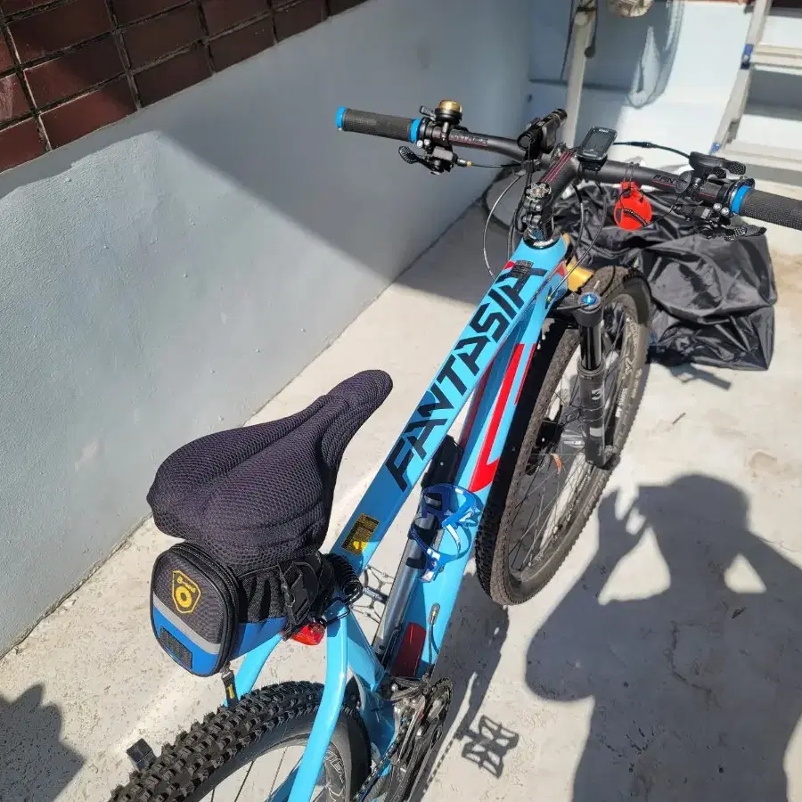 ELFAMA MTB/Mountain 엘파마판타지아,엘파마환타시아,44사이즈 on Bunjang Global Site.