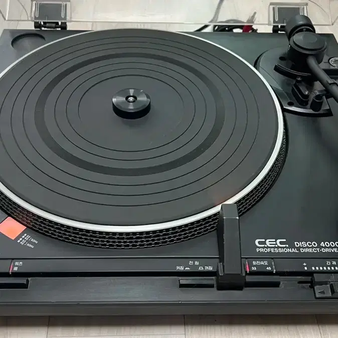 CEC Disco 4000 MK2 Turntable #턴테이블,#CEC,#Disco on Bunjang Global Site.