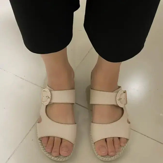 Bearpaw maya Sandals (slippers) 235 #슬리퍼,#여름슬리퍼,#여름샌들 on Bunjang Global ...