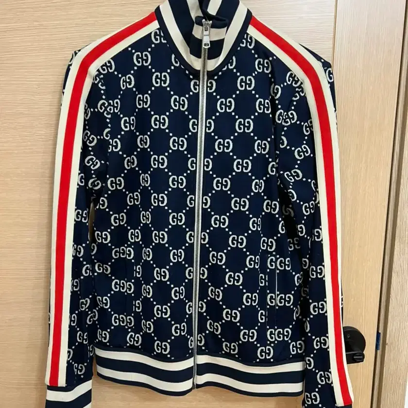 GUCCI Training/Sweat Suit 구찌자카드,구찌트레이닝복,구찌남성,구찌트레이닝세트 on Bunjang with ...