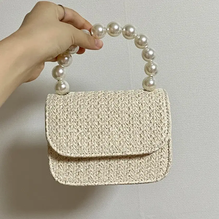 Mini bag in jin and rattan crossbody bag #미니백,#라탄백,#진주백,#크로스백,#가방 on ...