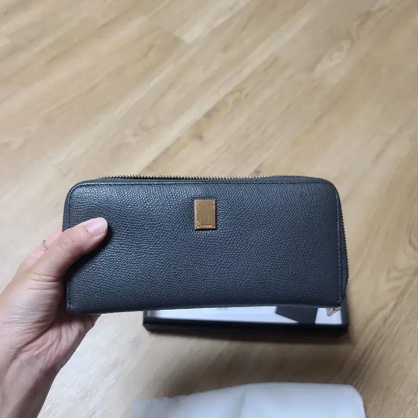 COURONNE | 쿠론 Kuron) Sells a long wallet gray. #쿠론장지갑,#쿠론지퍼장지갑,#쿠론지퍼지갑 ...