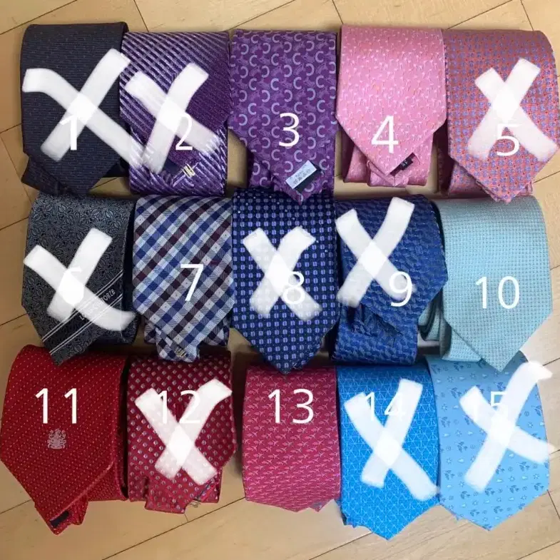 Organize luxury brand ties (Daks, Seline, Ferragamo, Burberry ...