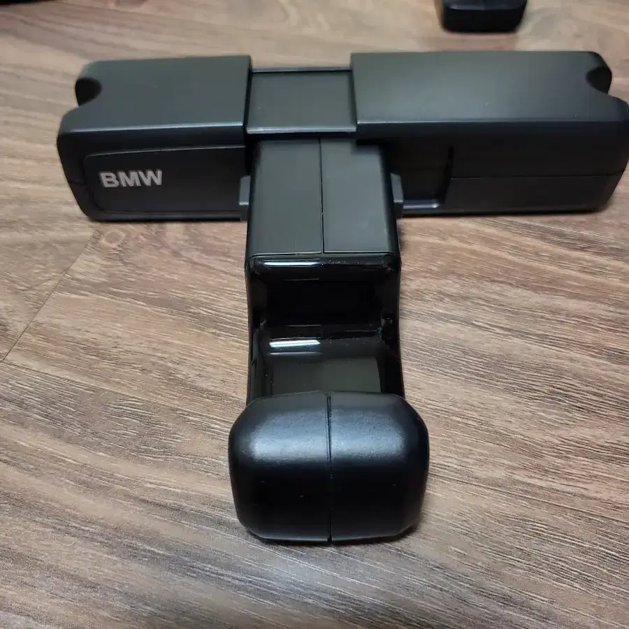Car Part bmw도어라이트,bmw바닥라이트,bmw옷걸이,bmw쇼핑백걸이,bmw차량용품 on Bunjang Global Site.