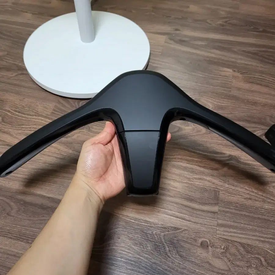 Car Part bmw도어라이트,bmw바닥라이트,bmw옷걸이,bmw쇼핑백걸이,bmw차량용품 on Bunjang Global Site.