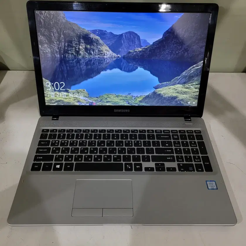 SAMSUNG | 삼성 Used Laptop Samsung NT500R5L-L54S for sale on Bunjang Global Site.